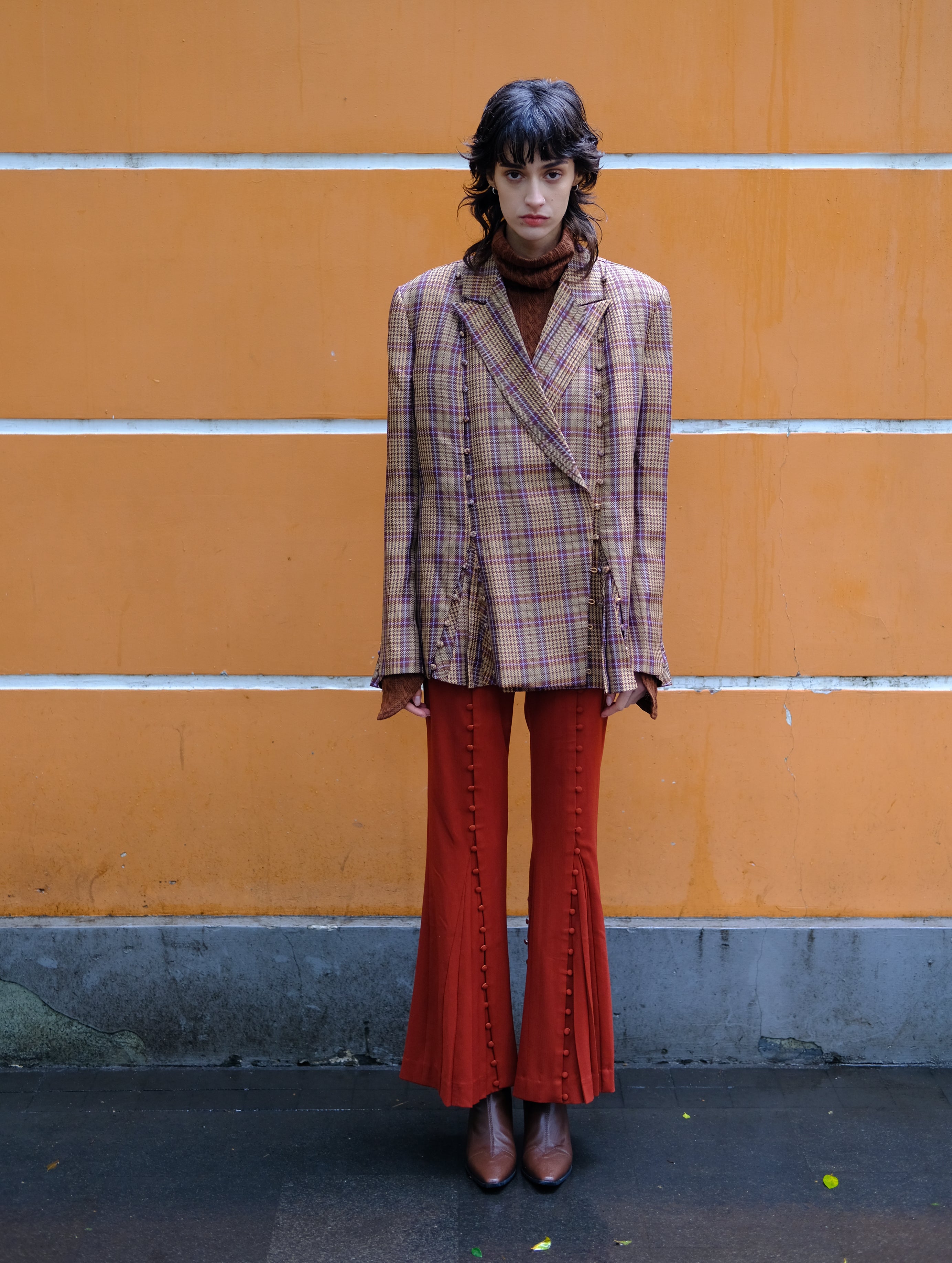 Pleated Plaid Blazer With Button Details – LuMa Porter